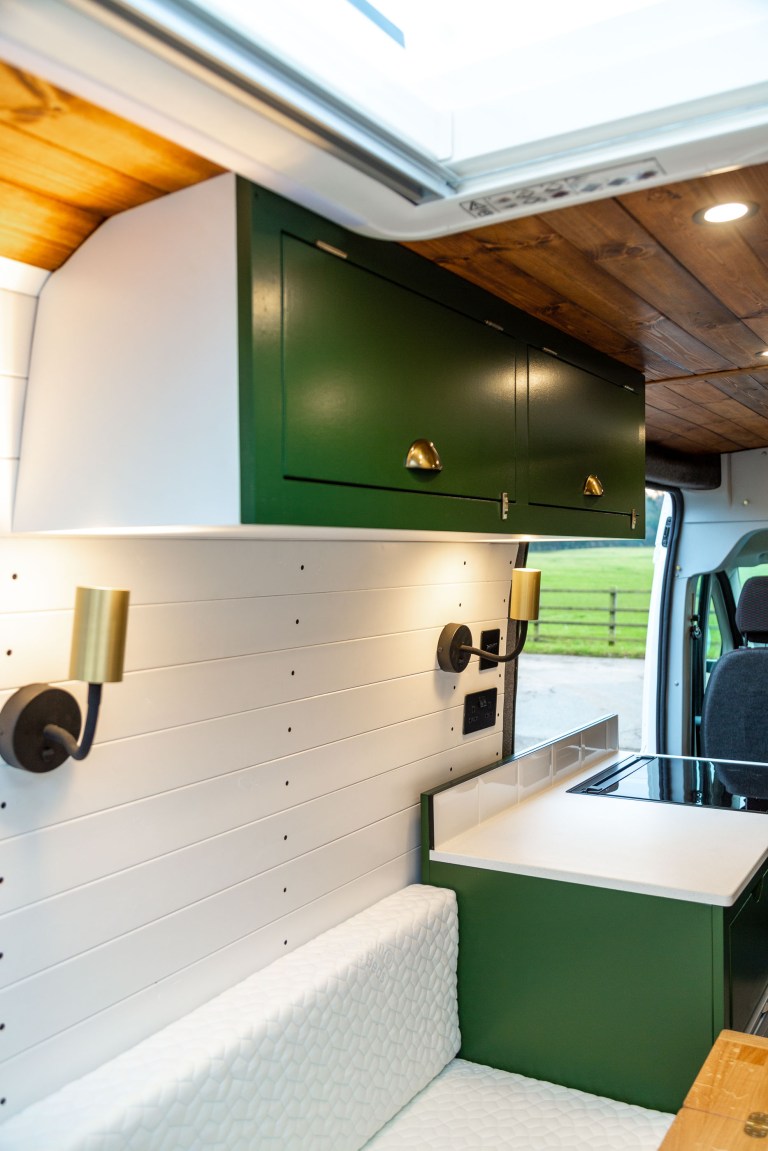 CarpenterIngram – Bespoke Campervan Conversions